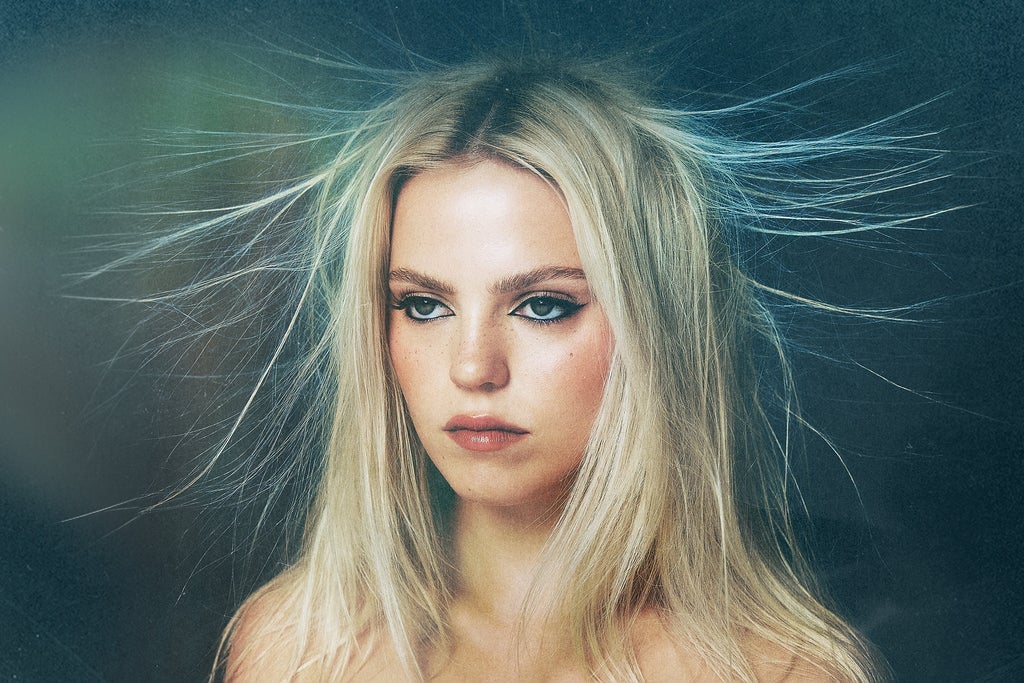 Reneé Rapp - Snow Hard Feelings Tour | Charlottes Got A Lot