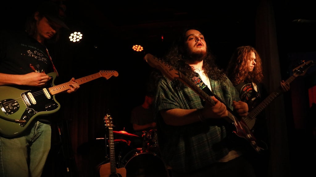 Mercury Lounge – Mercury East Presents